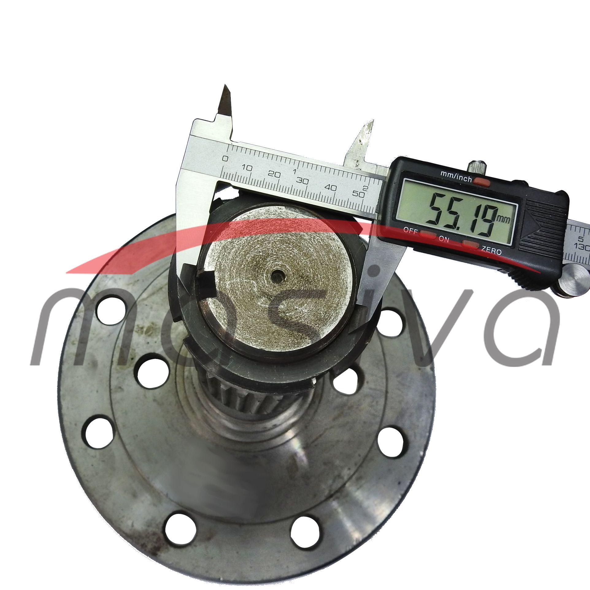 POLUOSOVINA VANJSKA BEZ VIJAKA URSUS C-355/360 ZETOR 4011/4511/4611 IND ...